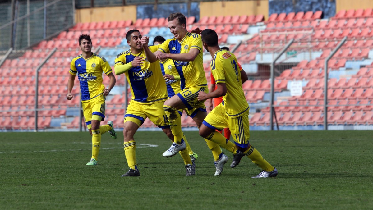 Maccabi Shachar victorious in mini-derby 2-1 - Maccabi Tel Aviv ...