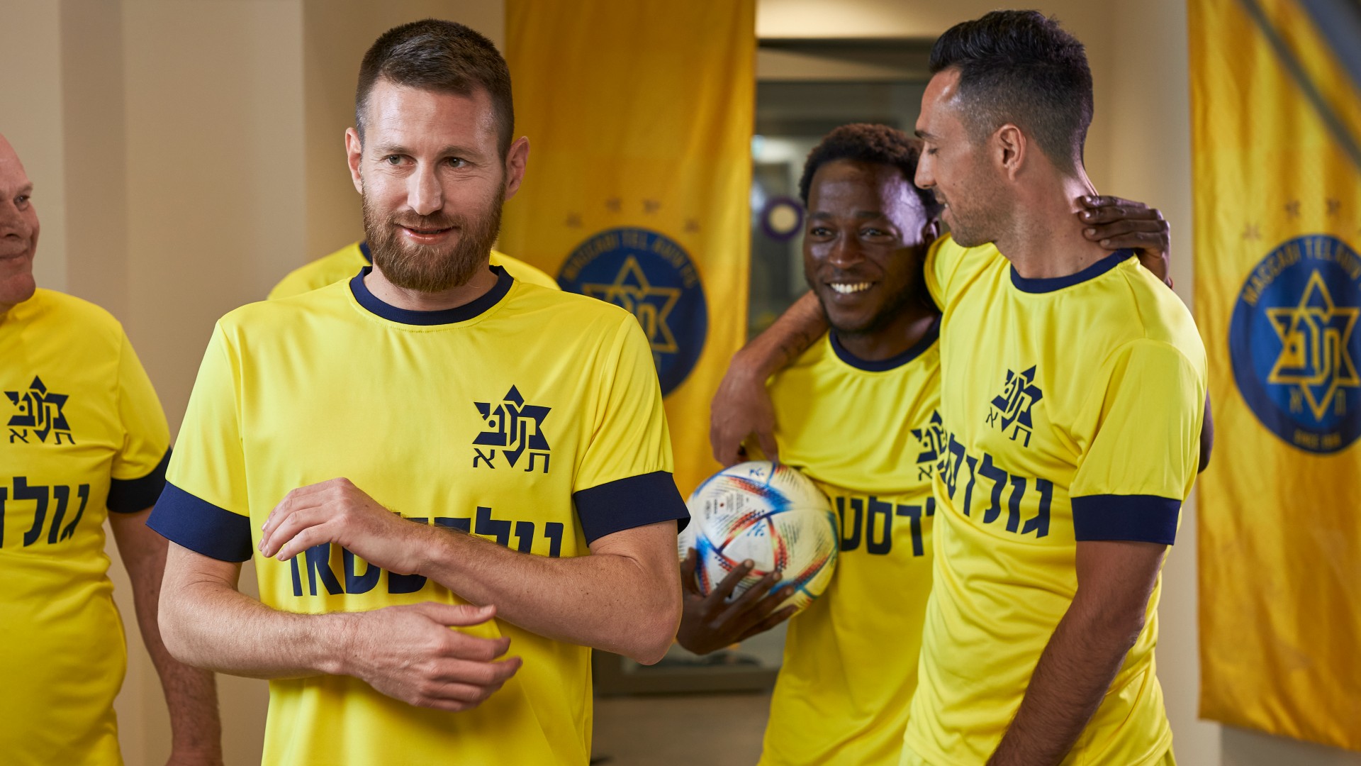 Hit and miss on set - Maccabi Tel Aviv Football Club