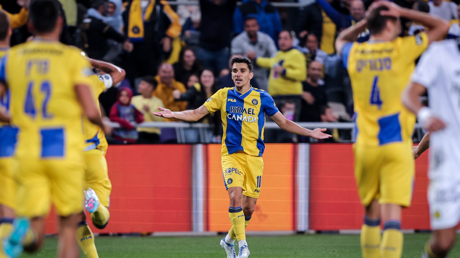 10 out of 10: Dan Biton's night. Watch - Maccabi Tel Aviv Football Club